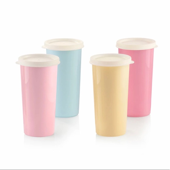 Tupperware | Kitchen | Tupperware Tumbler Set With Sealsvintage ...